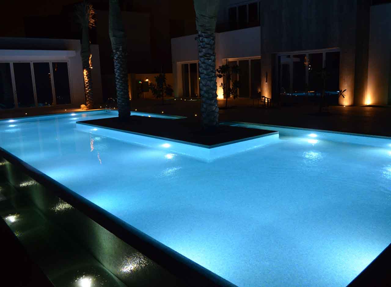 How to Install and Maintain Your LED Underwater Pool Lighting System ...